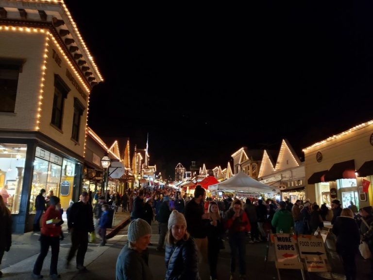 12 Festive Christmas Towns In California- BudgetTravelBuff